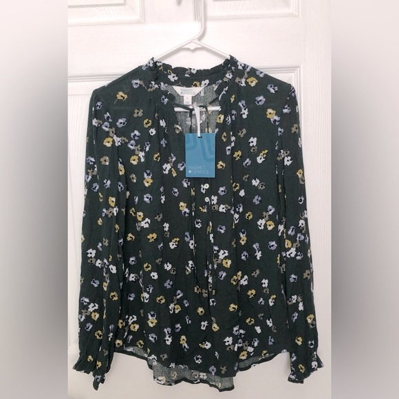 Market & Spruce | Tops | Market Spruce Dark Green Lightweight Flowy ...